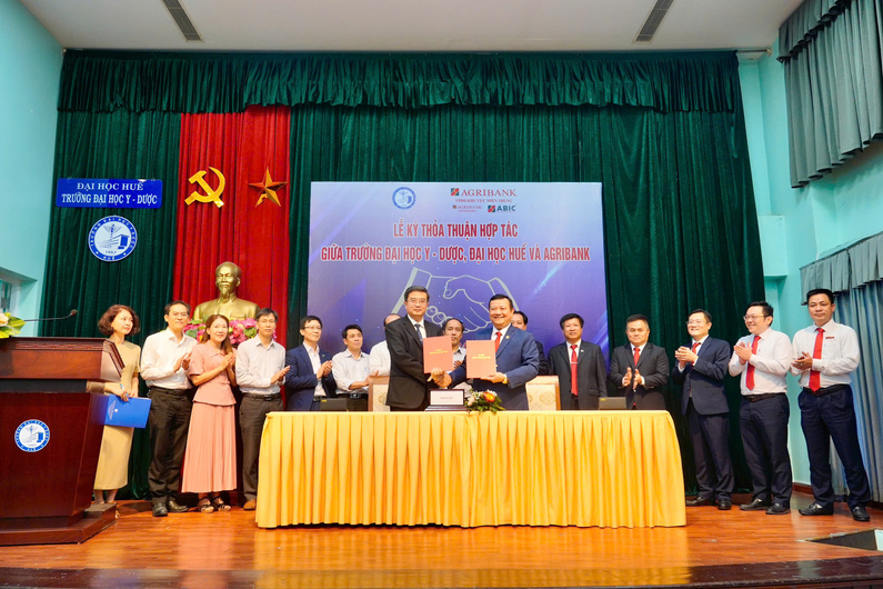 Hoạt động Hue-UMP | Hiệu trưởng Trường Đại học Y - Dược, Đại học Huế ...